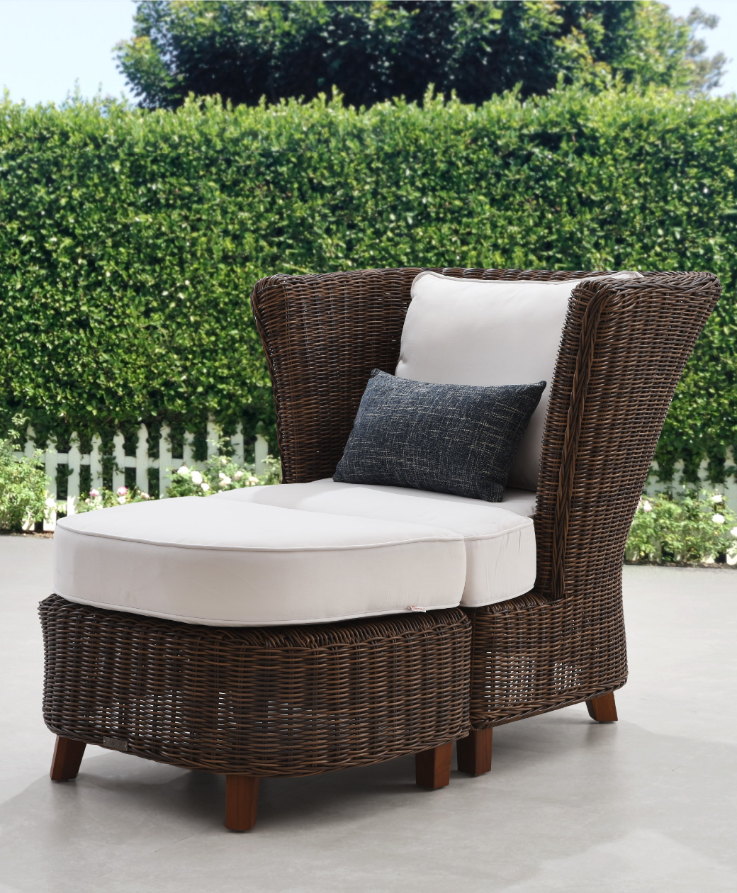 威普斯城市大宅户外艺术家居